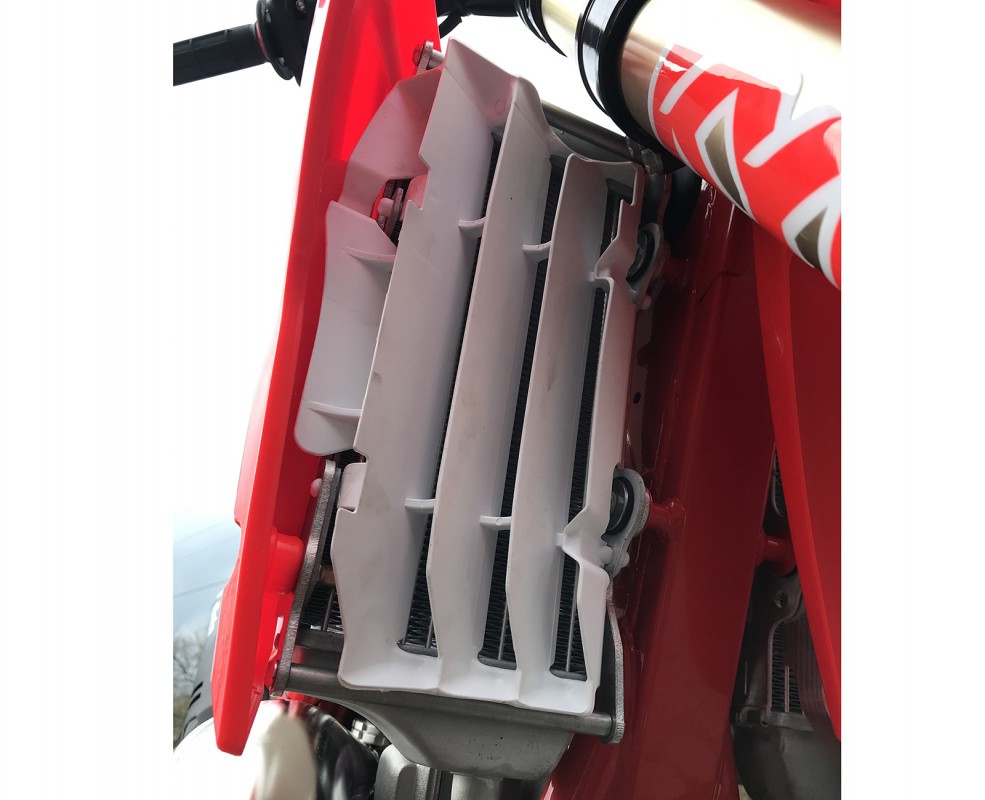 RG12 Fan Set – 2023-2020 2T BETA RR Radiator guards + Fan