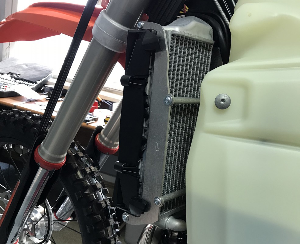 RG10 FAN SET – 2021-2023 Gas Gas RADIATOR GUARDS + FAN