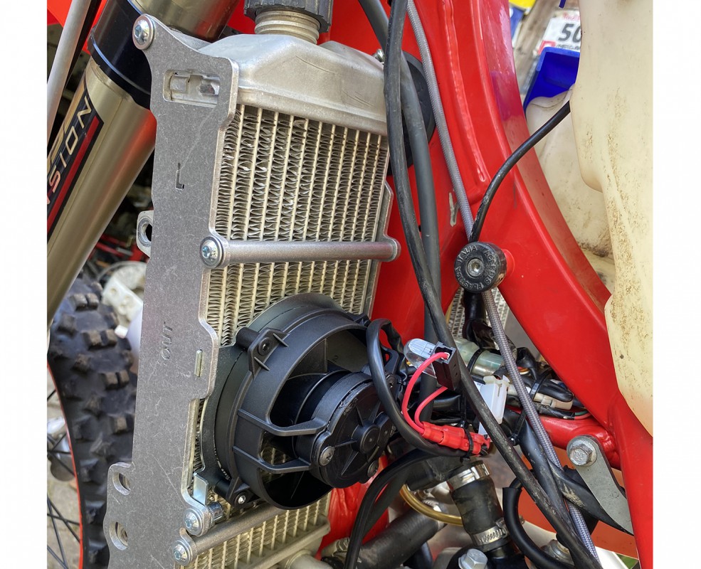 RG12 Fan Set 4T 2022– Radiator guards + Fan BETA RR 4T 2022-2023