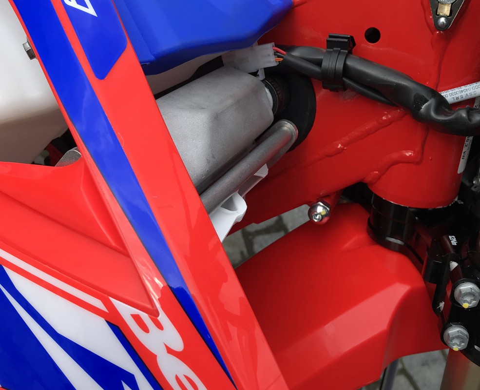 RG12 Fan Set 4T 2022– Radiator guards + Fan BETA RR 4T 2022-2023